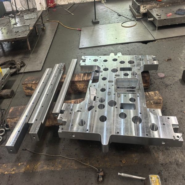 Quality JIS Standard Precision Hot Forging Die Custom Size Injection Mold Base for for sale