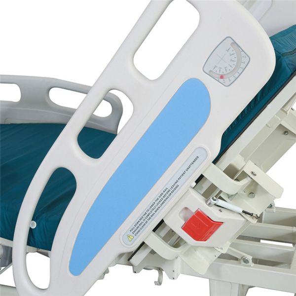 Quality 3 Function Bumper Wheel Electric ICU Hospital Bed Adjustable Medical Bed for sale