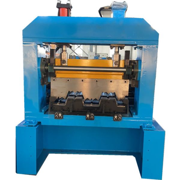 Quality 11kw Floor Deck Roll Forming Machine PLC 90mm Shaft For Jordan for sale