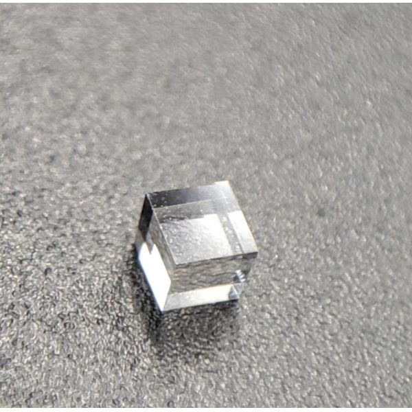 Quality Cube Or Triangle Optical CVD Diamond Prism Mono / Single Crystalline CVD Diamond for sale