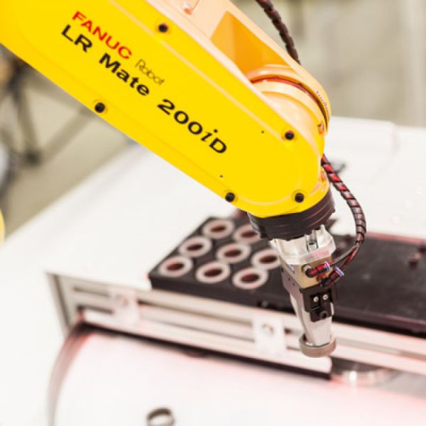Quality LR Mate 200iD Industrial Small Fanuc Robot Arm 6 Axis for sale