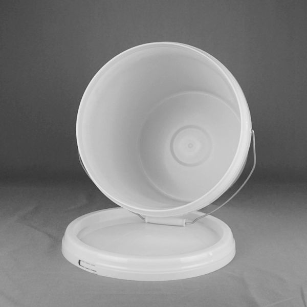 Quality 10L White Round PP Paint Bucket with Lid for sale
