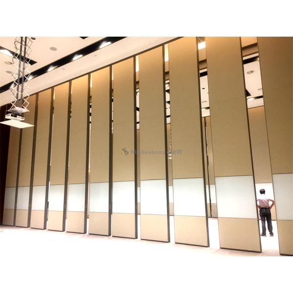 Quality 600mm Width Folding Partition Walls Indoor For Commercial Spaces for sale