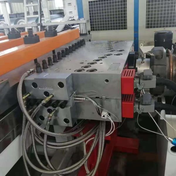 Quality 1000mm Wide P20 Single Channel Mould for Customizable Furniture Board Production for sale