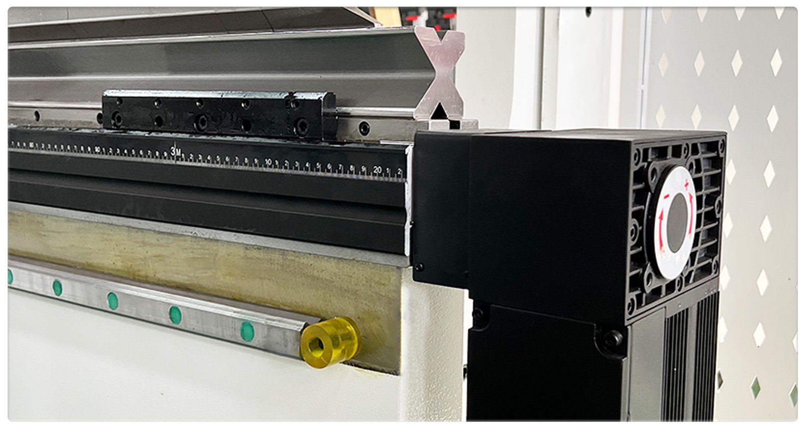 CNC Motorized Crowning