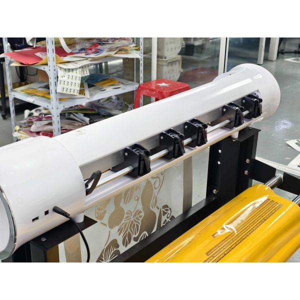 Quality ZKSS600 Automatic Edge Patrol Plotter CCD Camera Intelligent And Precise Cutting for sale