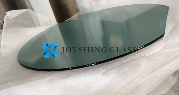 Round toughened heat soaked glass