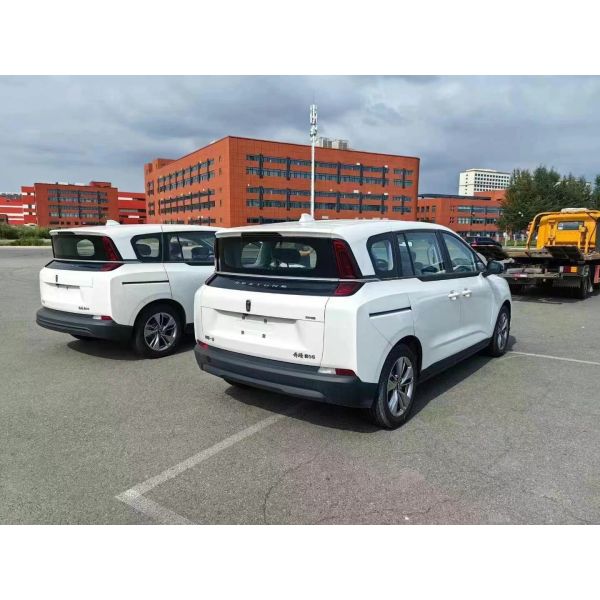 Quality 2023 FAW Pentium Nat Diamond White Color New Energy Vehicle 5 Seats Zero Emission for sale