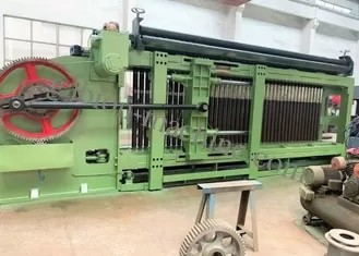 Quality Double Twist Hexagonal Wire Netting Machine With Automatic Oil System for sale
