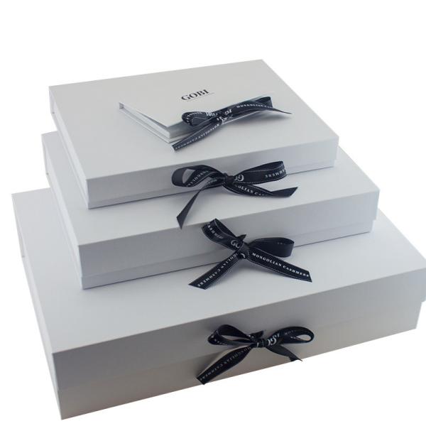 Quality CMYK Printing Garment Packaging Boxes , Fashionable Dress Packing Boxes for sale