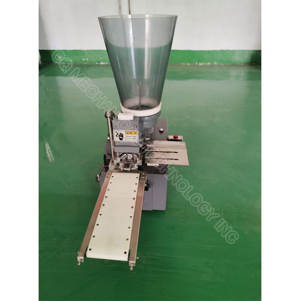 Quality Fried Dumpling Forming Machine Electric Gyoza Machine Gyoza Folding Machine for sale