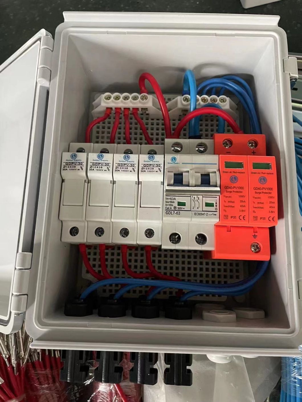 Solar Panel Distribution Junction Boxes PV Array 1-24 String DC Combiner Box