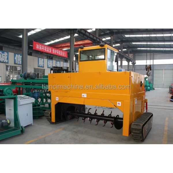 Quality Animal Manure Compost Fertilizer Machine Crawler Type Compost Turner Machine for sale