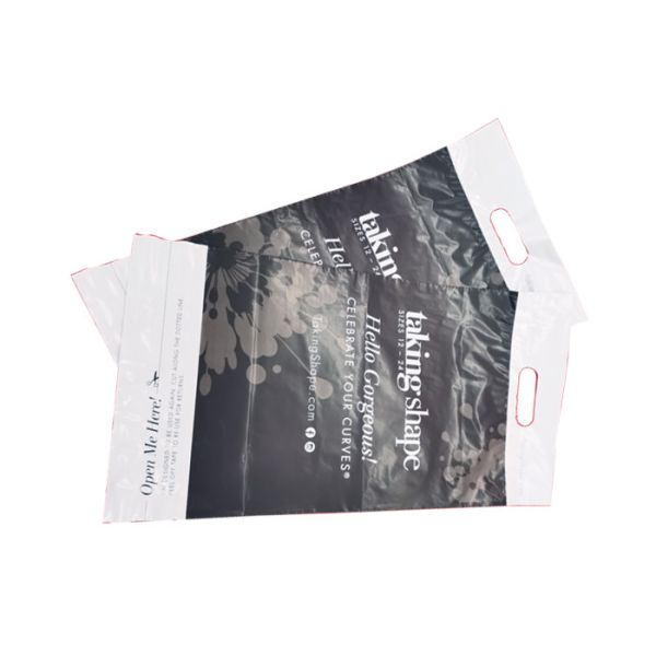 Quality Smooth Surface Returnable Poly Mailer Bags with durable handle for sale
