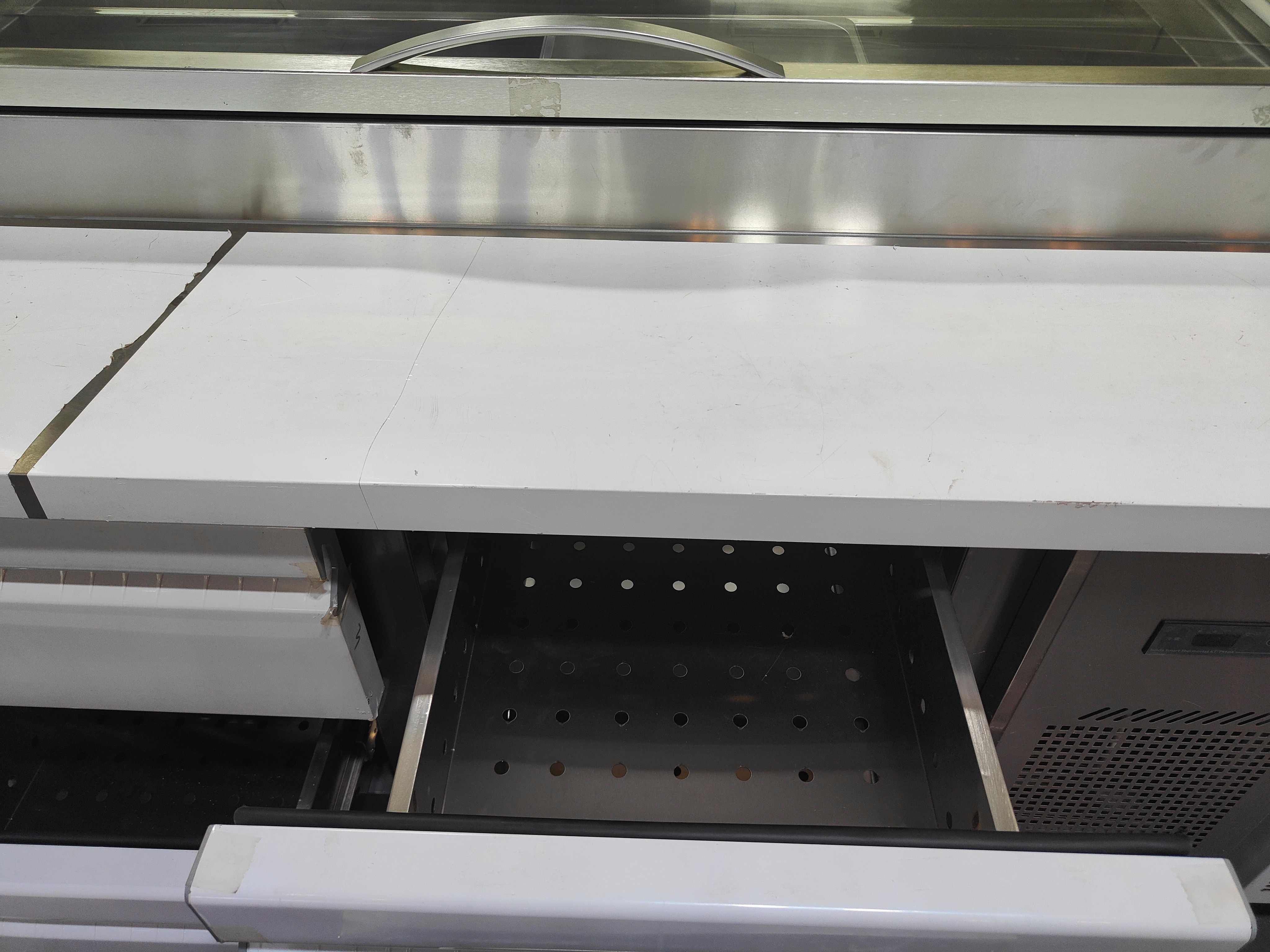 Quality Customized Dimensions Four-Drawer Pizza Prep Table Refrigerator for Catering for sale