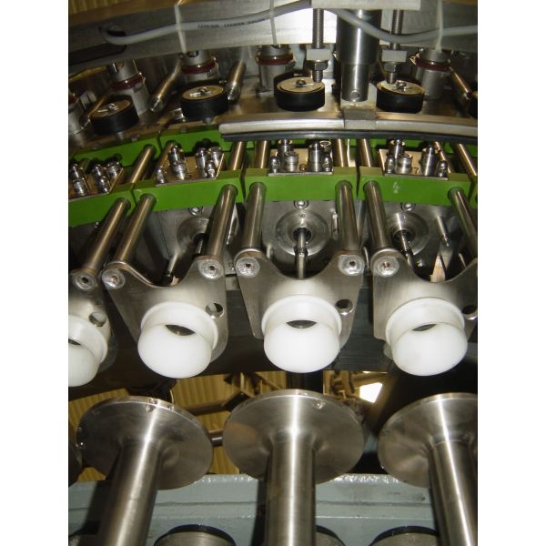 Quality Small Scale ISO Certified 8000BPH Beer Filling Machine beer bottle filling for sale
