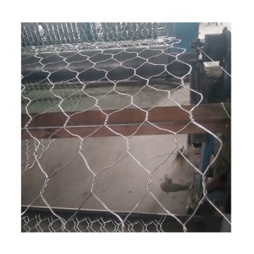 Quality Double Twisted 6x8cm Galvanized Gabion Baskets Stone Filled Cages Hexagon for sale