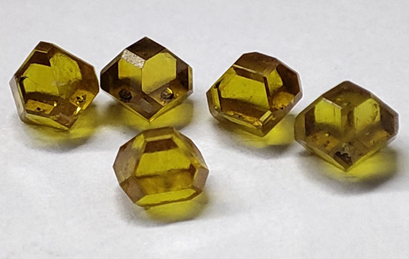 Quality MCD Mono Crystalline Diamond Dodecahedron / Tower Shaped Yellow Rough Diamond for sale