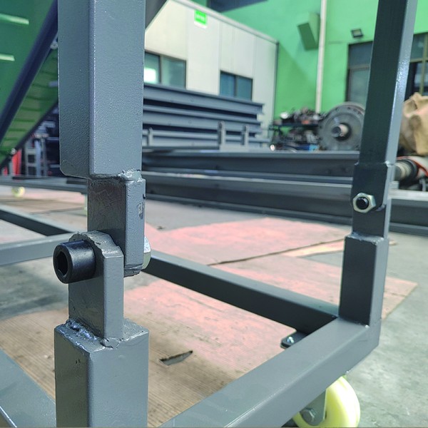 Quality 2000MM magnetic Plastic Conveyor System for sale