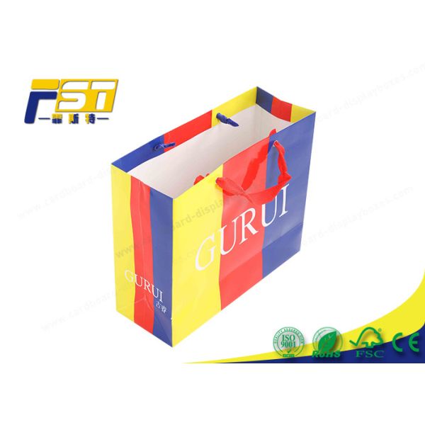 Quality SGS Customized Logo Recycled Paper Bag UV Coating Surface For Clothing Packaging for sale