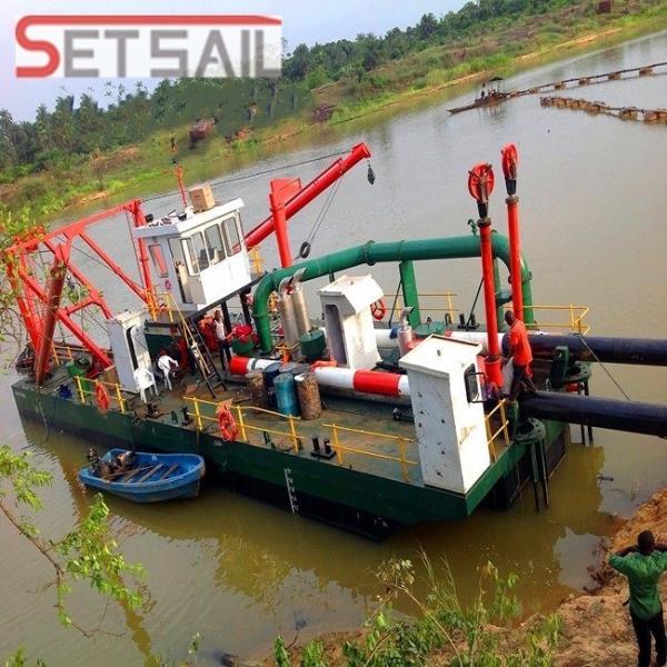 Quality 18 Inch Cutter Suction Dredger Design with Hydraulic Diesel Engine and Siemens for sale