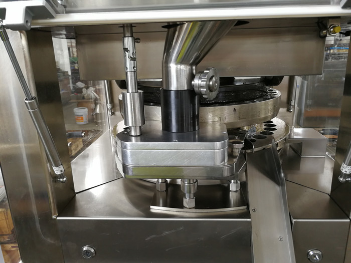Quality TIANHE 13mm Round shape Rotary Tablet Press Machine For Pharmaceutical for sale