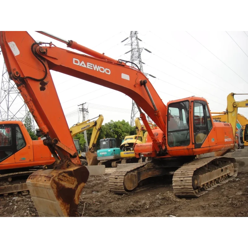 Used Crawler Excavator Daewoo Dh220 Secondhand Backhoe Hydraulic Digger with Quality