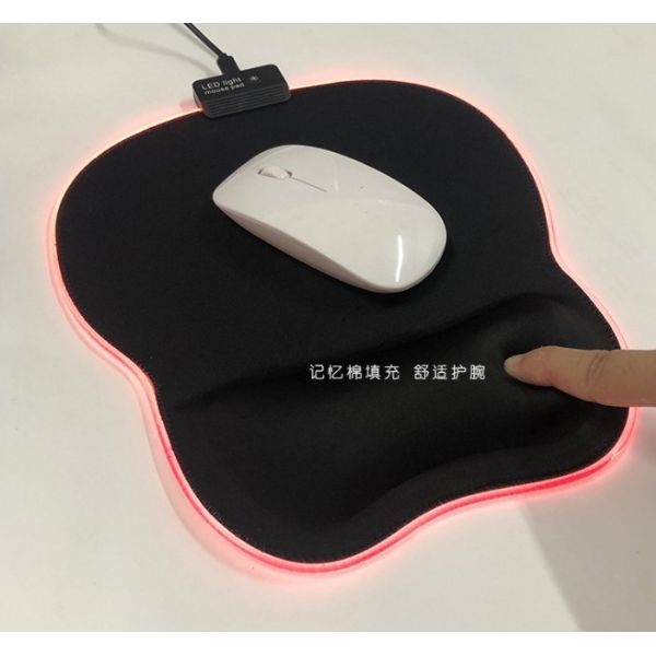 Quality OEM LED RGB Gaming Mouse Pad With Wrist Rest 4mm Ultra Thick for sale
