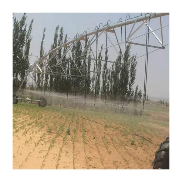 Quality Remote Monitoring Modern Agricultural Machinery for Exporting Choice Metal Hot Surface and Center Pivot Watering Equipment for sale