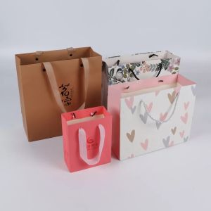 Quality Customized Logo Printed Gift Carrier Bags Personalized Glossy Lamination for sale