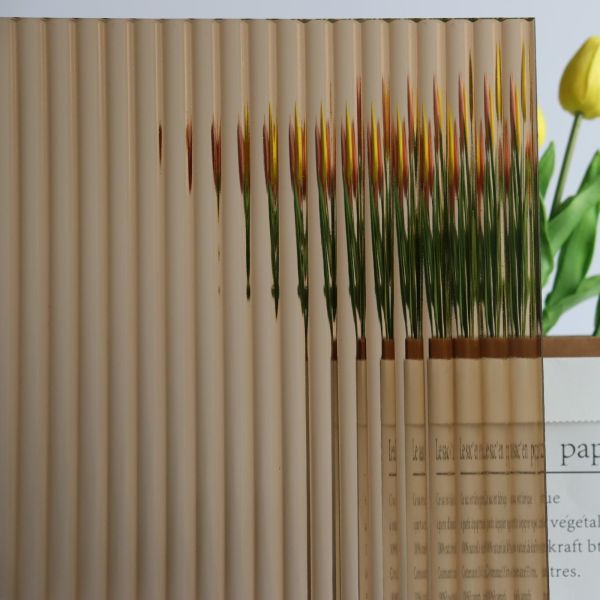 Quality 5mm Low Iron Fluted Glass Tile for sale
