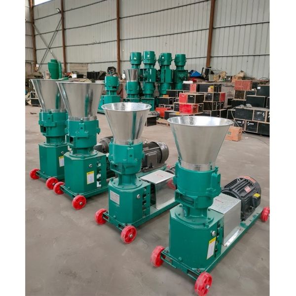 Quality Animal Poultry Fish Feed Making Machine / Wood Pellet Making Machine for sale