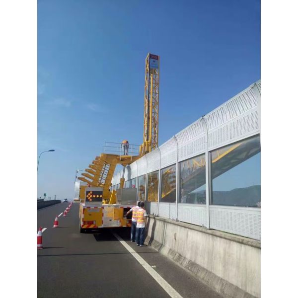 Quality 22m Platform Bridge Inspection Vehicle With Volvo Chassis Maximum Flexibility for sale