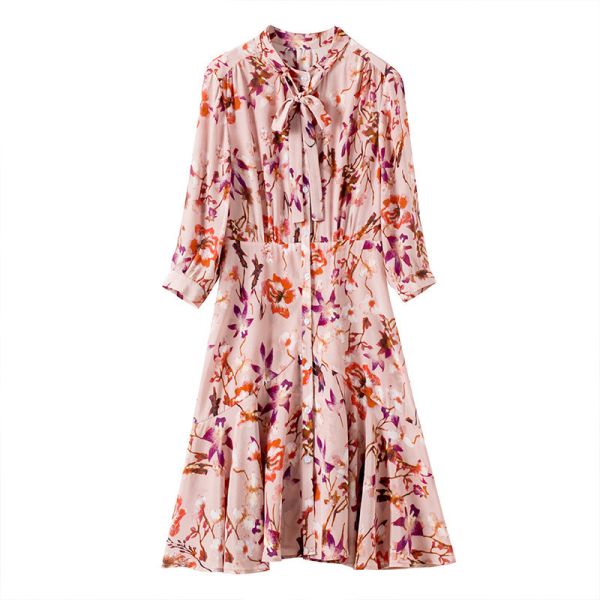 Quality Pleated Flower Mulberry Silk Pajamas , OEM A Line Plus Size Silk Nightie for sale