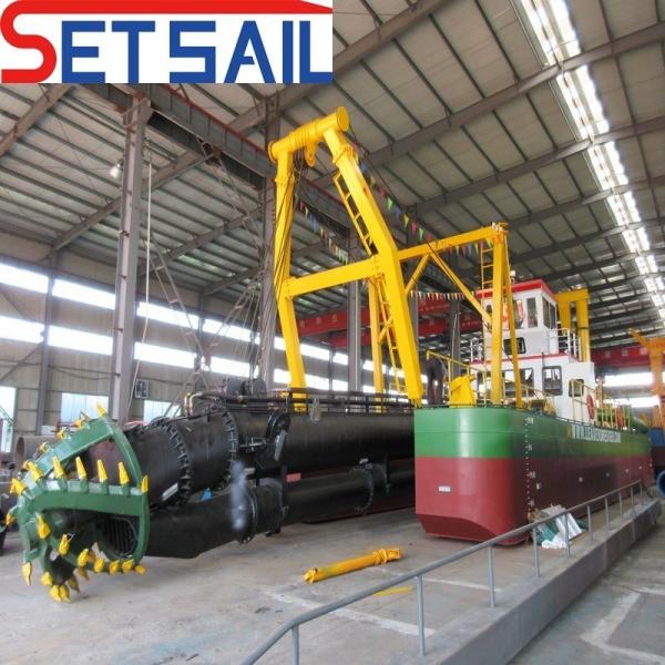 Quality 18 Inch Cutter Suction Dredging Machine CTN Slot Type 2000meter Max Discharge for sale