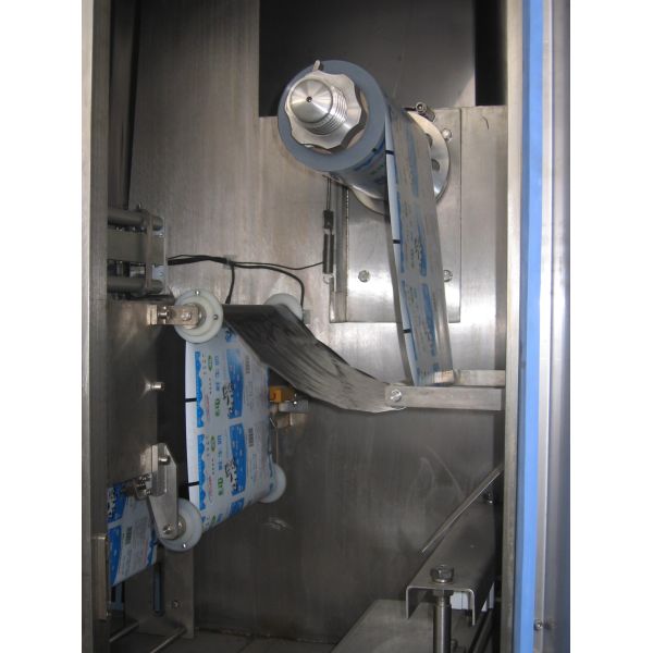 Quality Aseptic Pouch Filling Machine PCC Intelligent Computer Controllable Program for sale