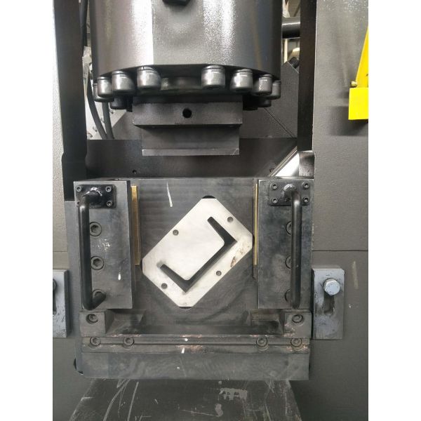 Quality Durable CNC Angle Line Machine , Punching Angle Cutting With Long Life Time for sale