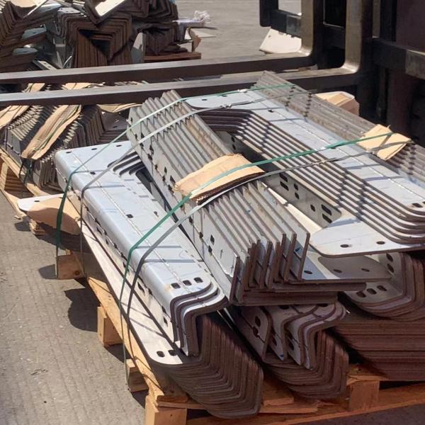 Quality ASTM 304 Stainless Steel Angle For Tower Building 304 Ss Angle Iron 2000mm for sale