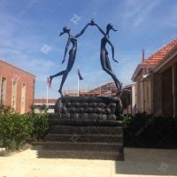 Quality Silicon Cast Bronze Statue Custom Bronze Outdoor Sculptures For University for sale