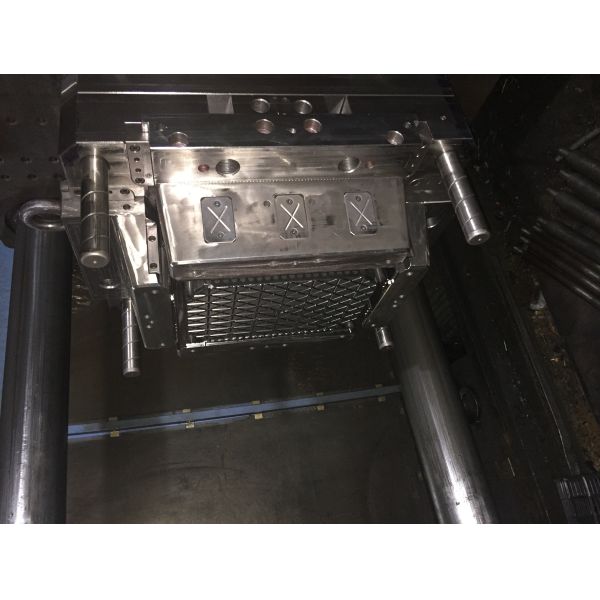 Quality Disposable Fruit Crate Mould , Stackable Plastic Crate Mould Semi / Automatic for sale