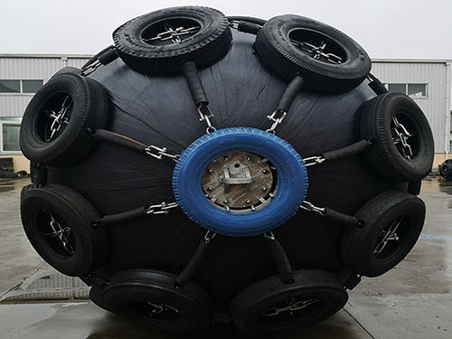 Quality Dia 700mm Pneumatic Rubber Fenders for sale