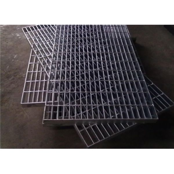 Quality Hot Dip Galvanized Steel Grating with 300 - 1000mm Width and 300 - 6000mm Length for sale