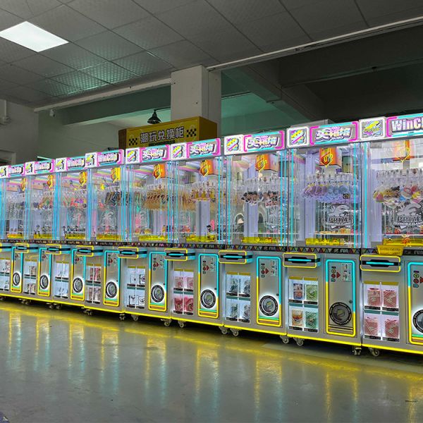 Quality 2025 New Mini Luxury Clip Game Machine 28 Clips Gift Toys Machine for sale