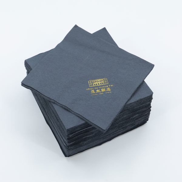 Quality 33*33cm Black Cocktail Napkins Personalized 18g Disposable Dinner Napkins for sale