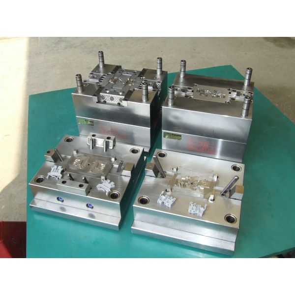 Quality High Precision Injection Molding Prototype And Plastic Mold 400T Punch for sale