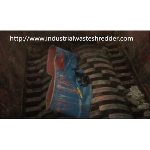 Quality Petrol Barrel Scrap Metal Grinder Machine Low - Speed Running Automatic Protection for sale