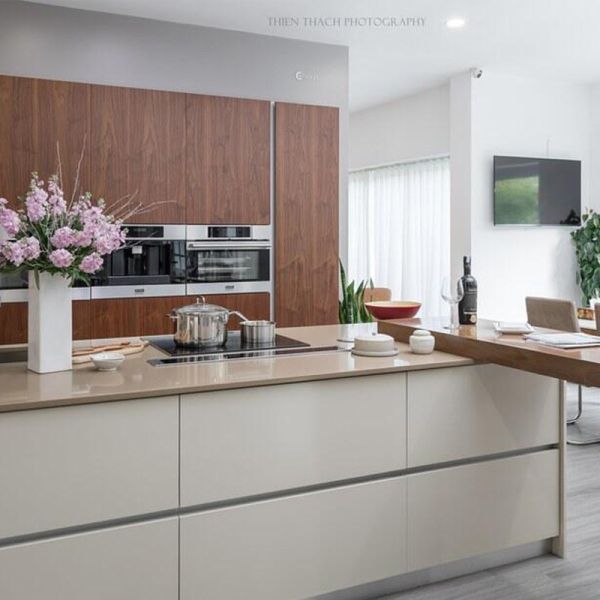 Quality Blum Hardware Customized Size Matte Style Waterproof Kitchen Cabinet Set for for sale