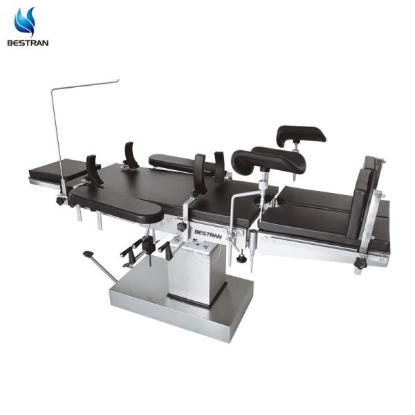 Quality Longitudinal Movement 300mm Operating Room Table Manual Hydraulic Radiolucency X Ray Compatible for sale