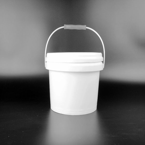 Quality 2L Plastic Pet Food Storage Bucket with Lid for sale