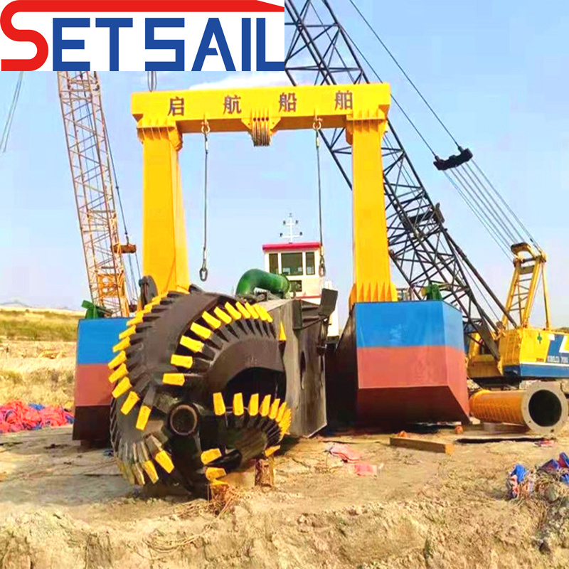 China Manufacture Made 18 Inch Cutter Suction Dredger